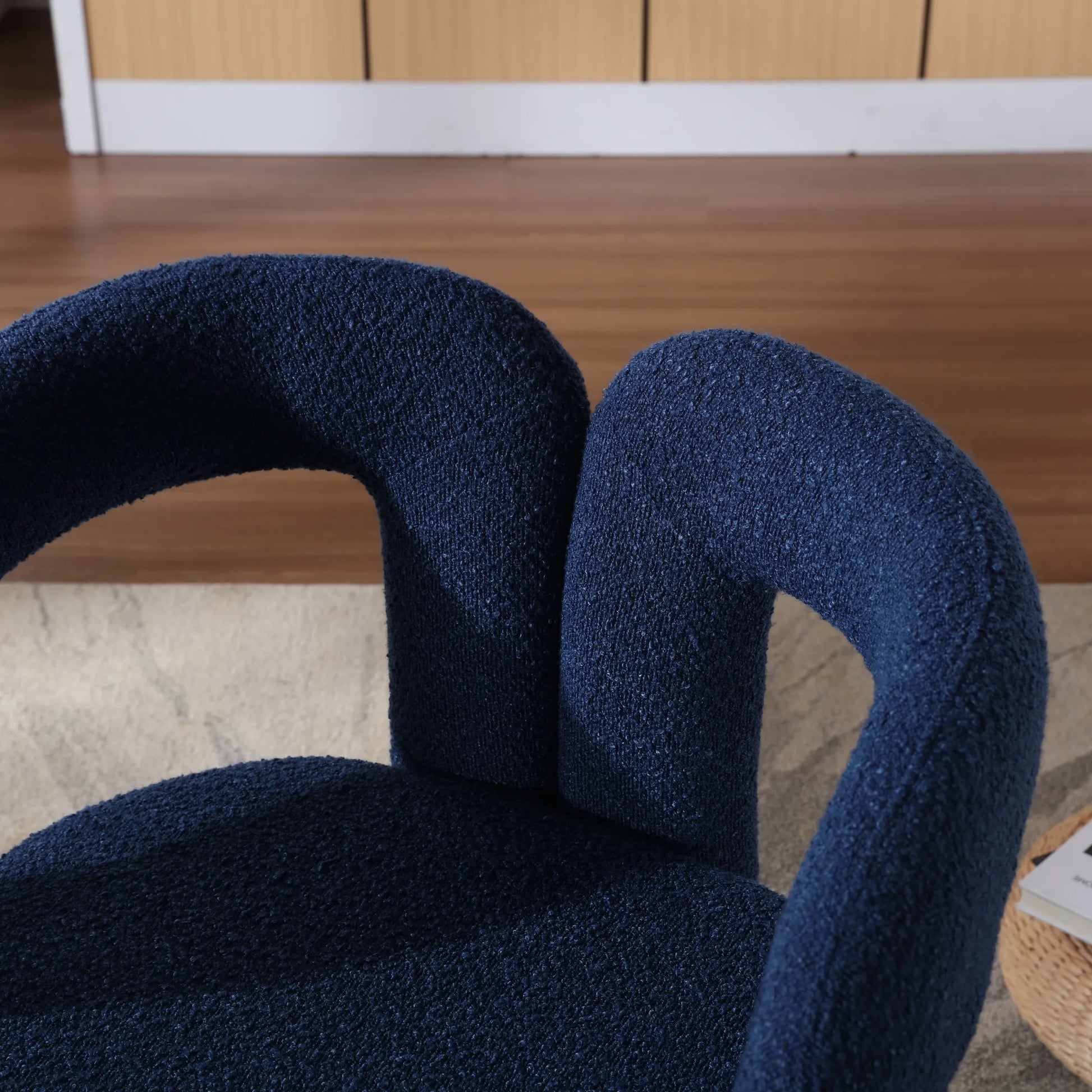 360° Swivel Cuddle Barrel Accent Chair With Fluffy Fabric – FanciConcept